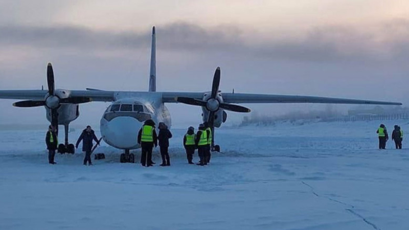 (video) Un avion cu 30 de pasageri la bord a aterizat pe un râu ...