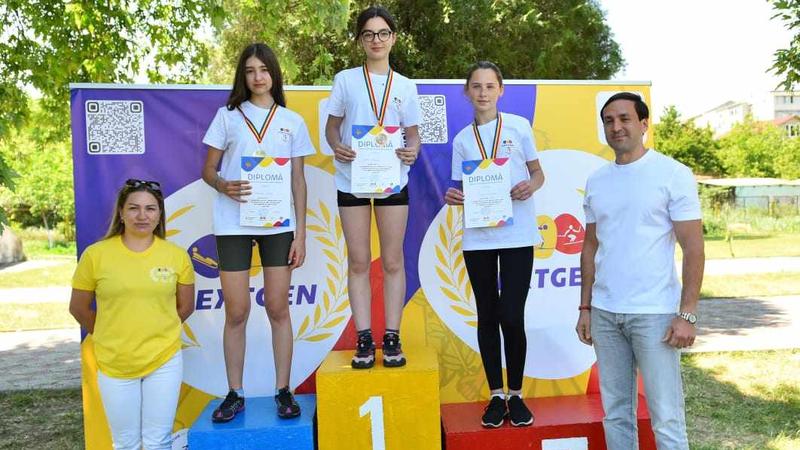 Dmitri Torner, la competiția de cross-biatlon pentru copii: Voi sunteți ...